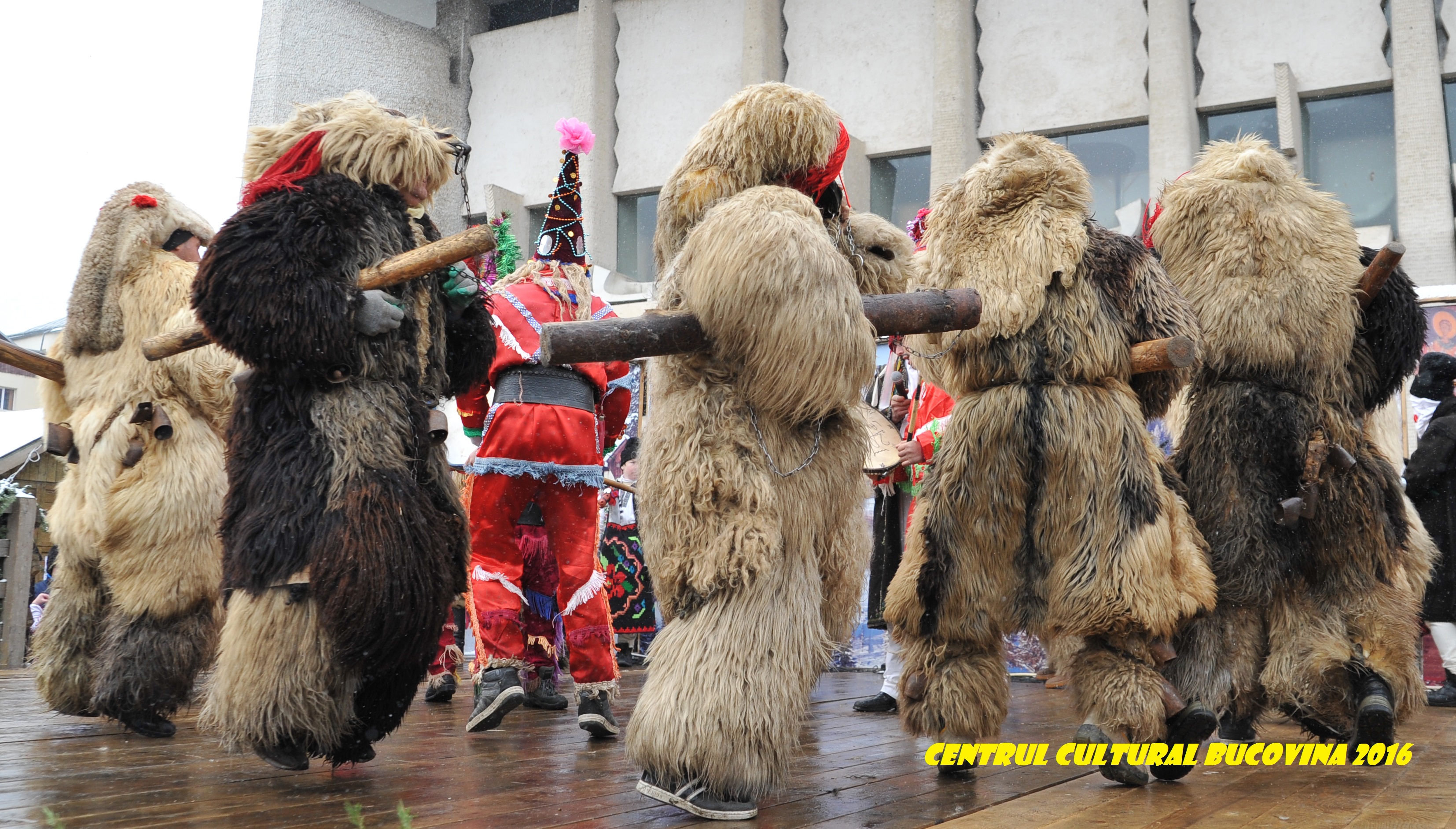 Vezi când va avea loc spectacolul de datini și obiceiuri de iarnă „Pe ...